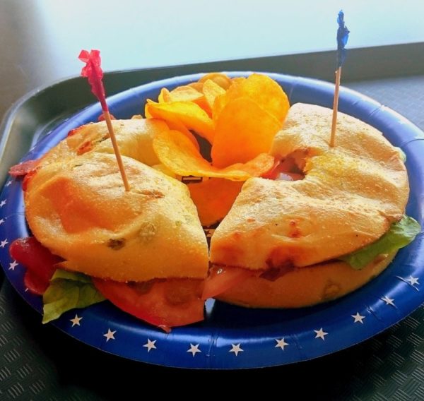 5 reasons why The Great American Bagel Bakery is great - Qatar Survival ...